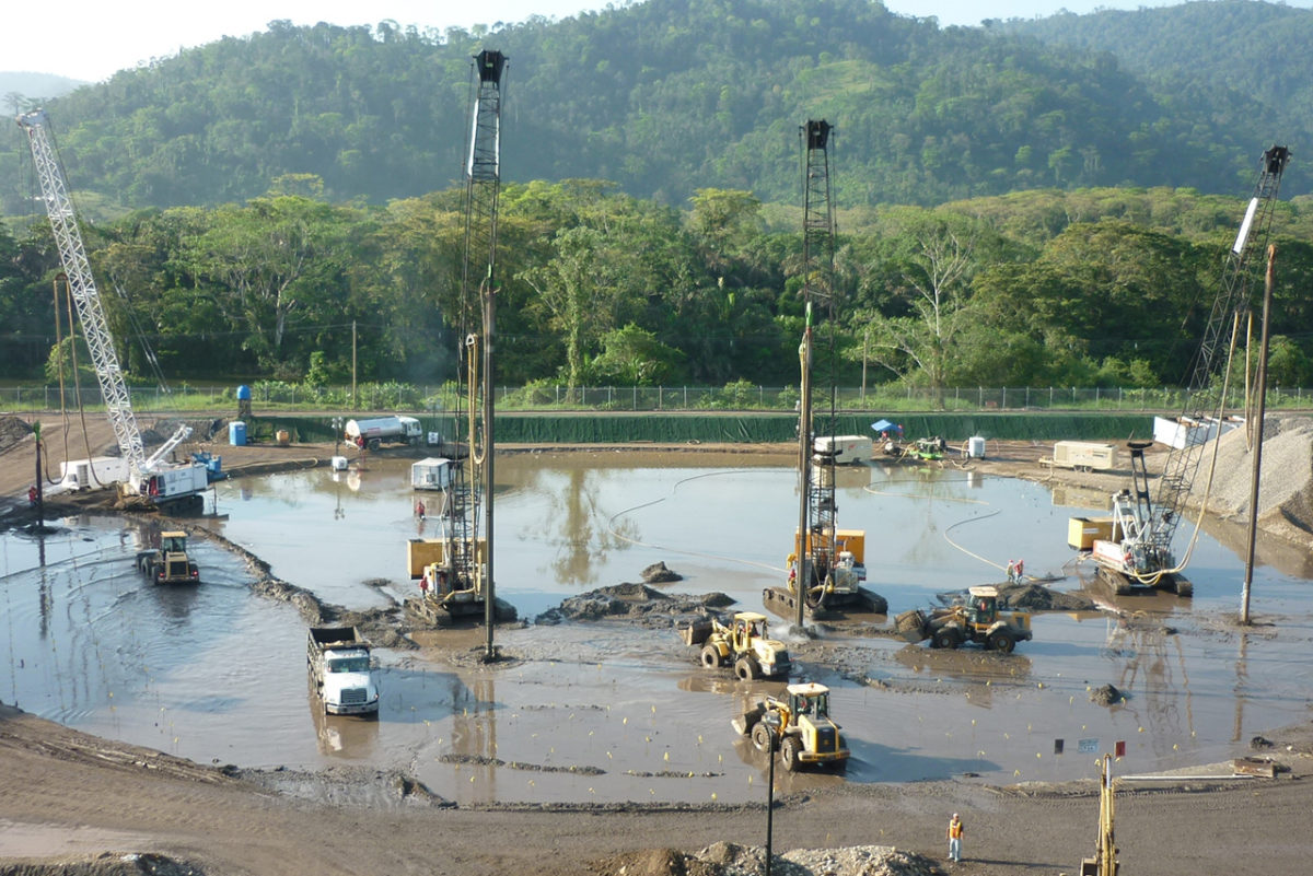 Planta LNG AES Colón Fase I y Fase II