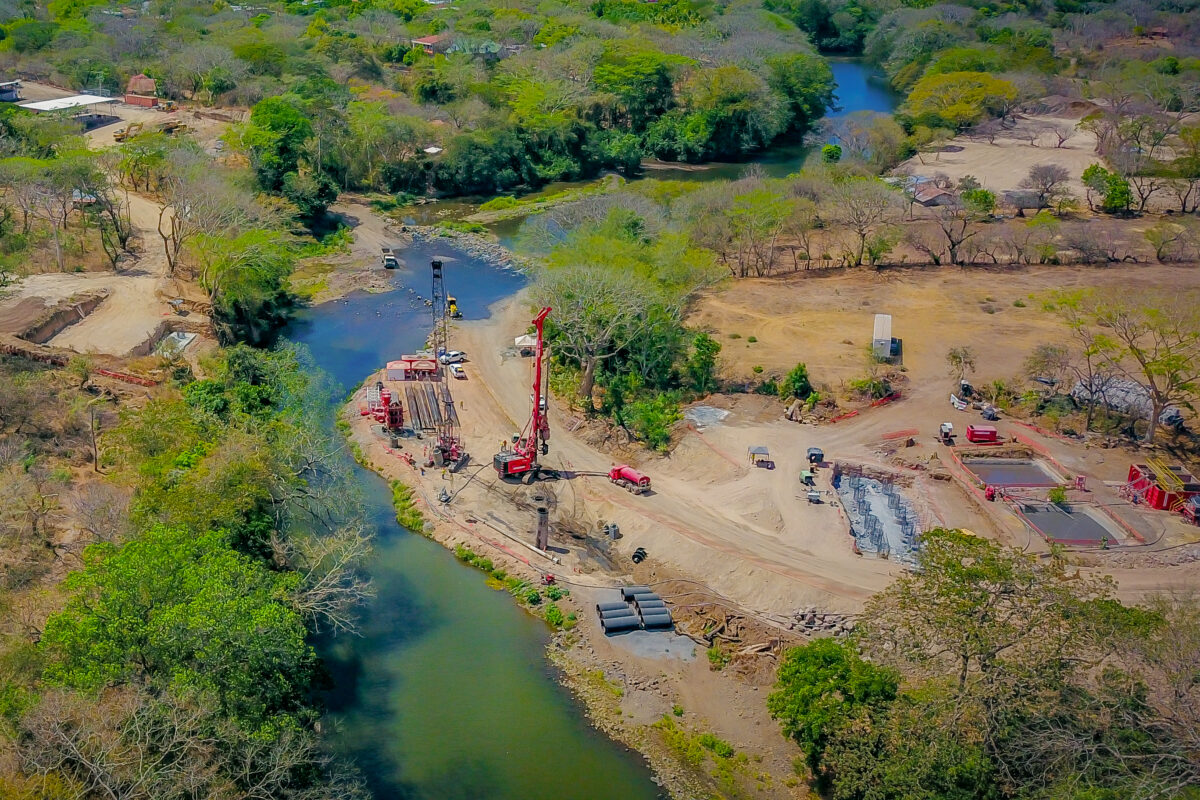 Planta LNG AES Colón Fase I y Fase II